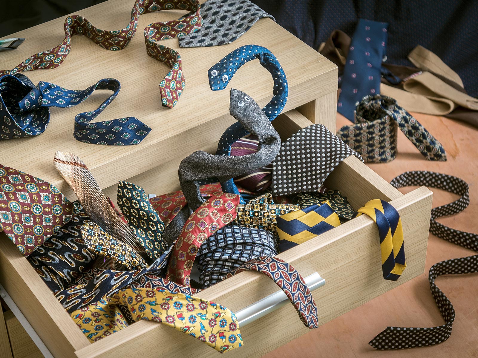 Craft A Snake Tie For Any Occasion - Relink Demo